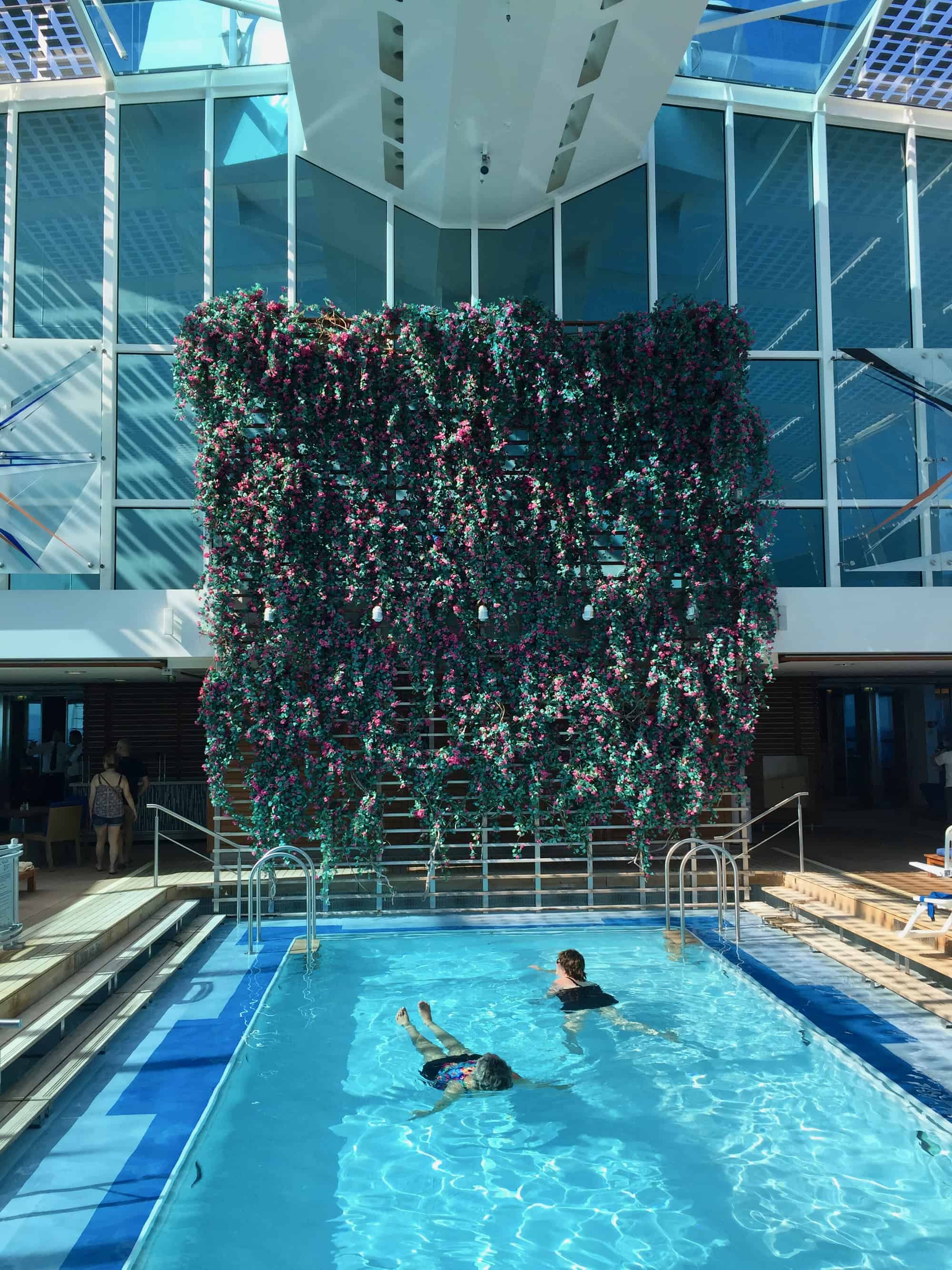 My Travels: What it’s really like on a Cruise Ship with 2849 other ...