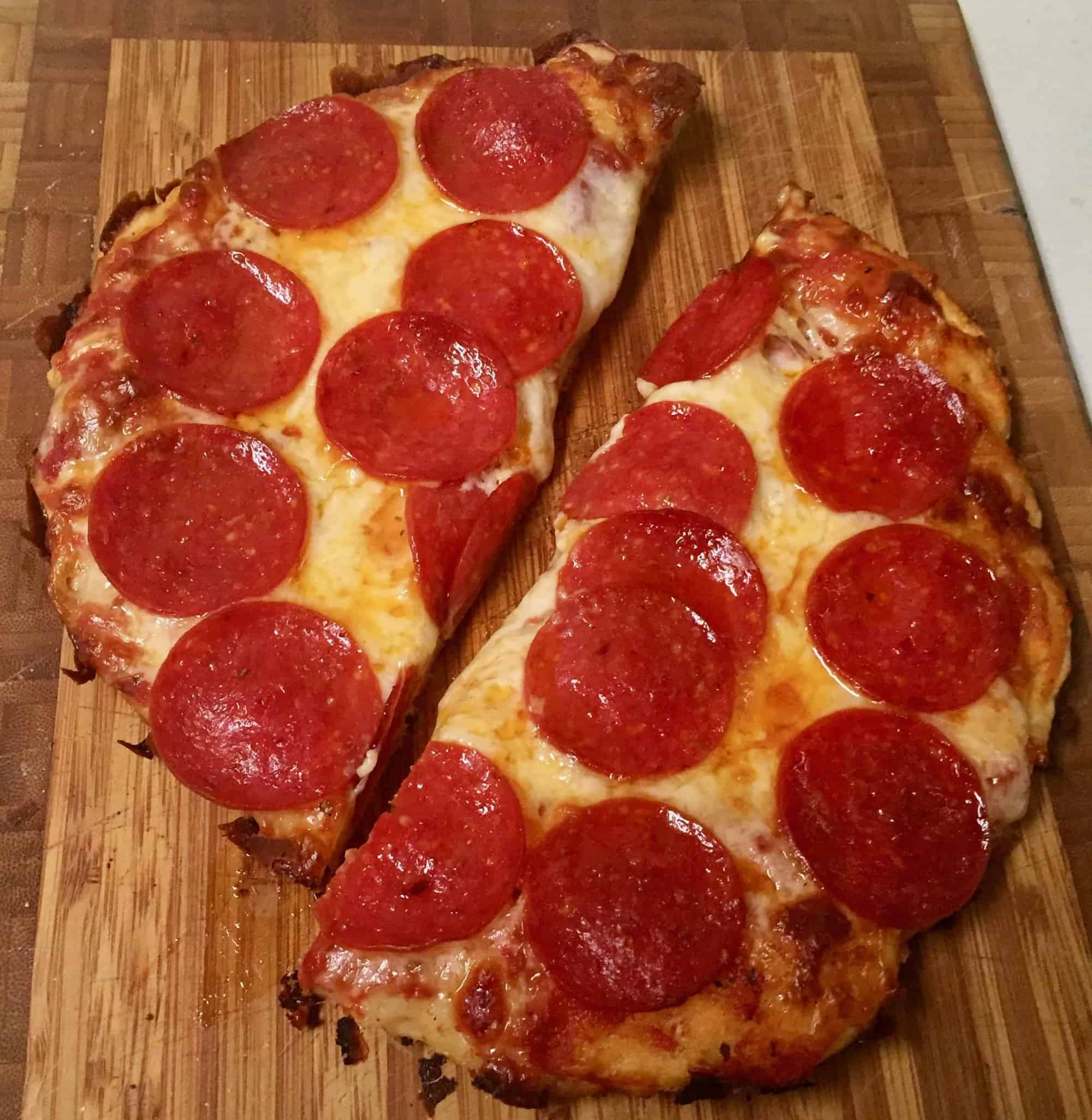 15 Minute Skillet Pan Pizza