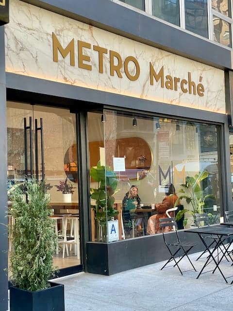 METRO MARCHE • C H E W I N G T H E F A T